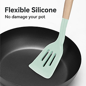 Kitchen Utensils Set, 5 Pcs Non-Stick Silicone Kitchen Cooking Utensils with Wooden Handle, Kitchen Spatula Cookware Utensils Set, Heat Resistant Silicone Kitchen Gadgets (Light Green)