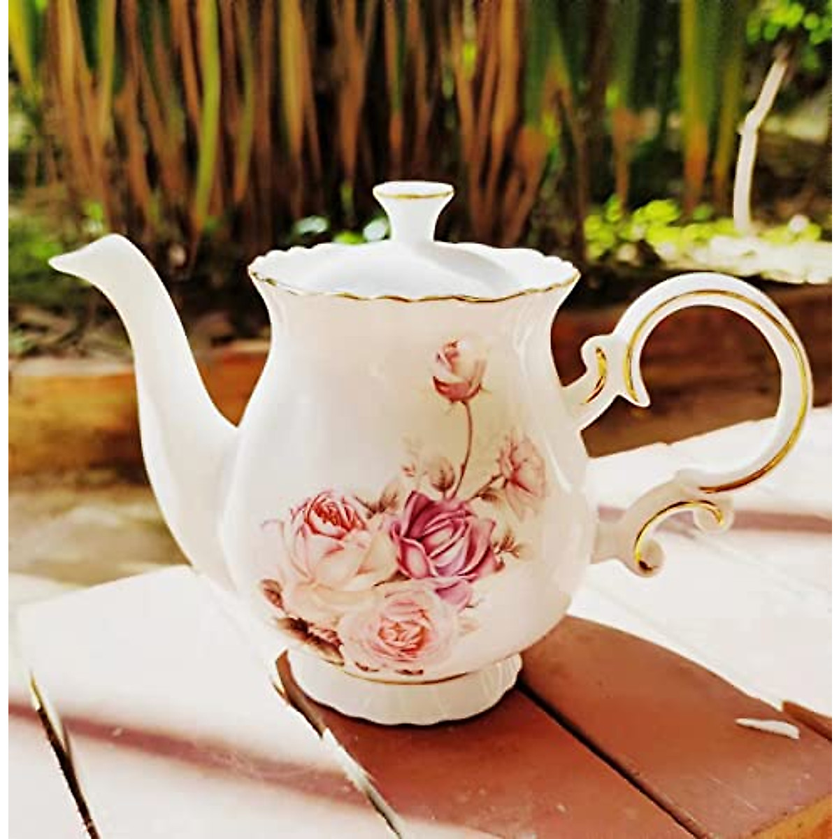 Pehost European Style Porcelain Coffee Pot Teapot Pot Water Pot Gift Large 5.5 Cups (1, Pink Rose)