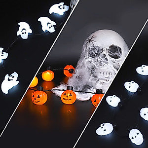 Halloween Necklaces Accessories, 3Pcs Halloween Light Up Necklace, Halloween Pumpkin Skull Ghost Glow Necklaces, 3D Light Halloween Party Favors Necklaces for Trick or Treat Halloween Decorations