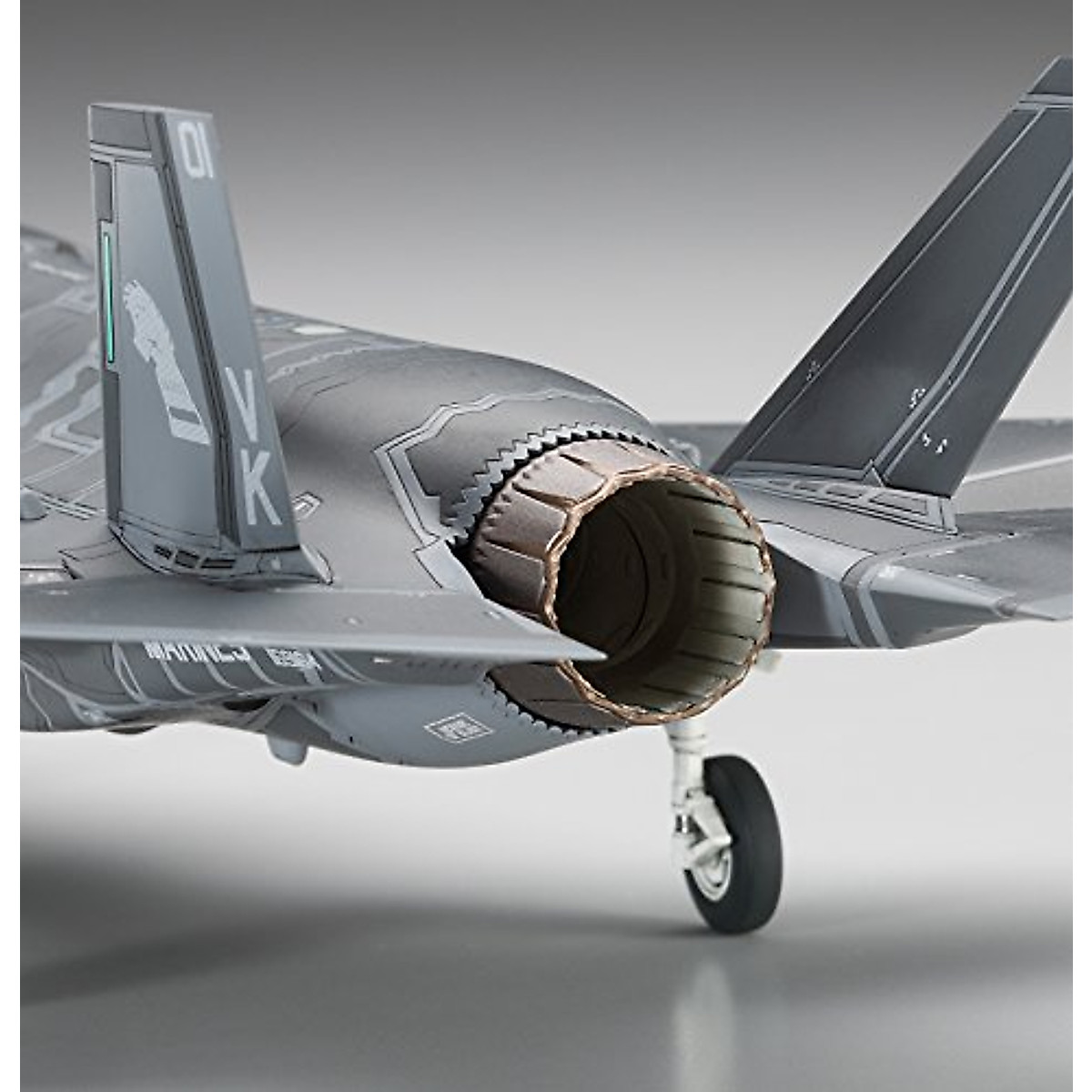 Hasegawa HAE46 F-35 Lightning II B Version US Marine Model Kit, 1:72 Scale