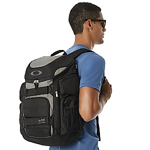 Oakley Men's Enduro 2.0 30L Backpack, Blackout