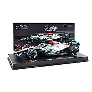 Bburago 1:43 F1 Merecedes W13 E Performance (2022) with #44 Hamilton Driver