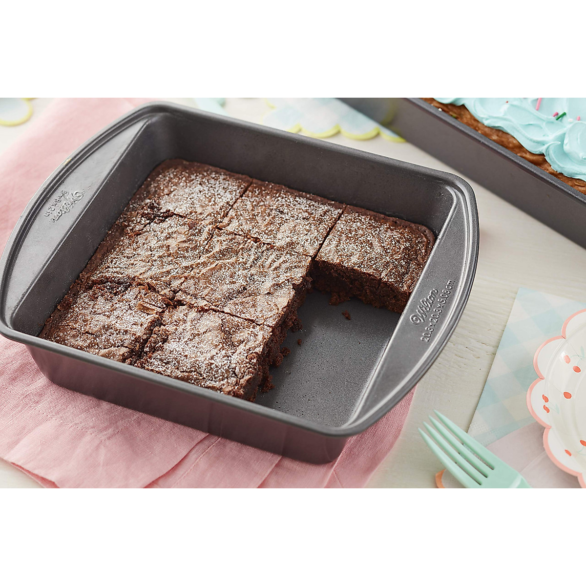 Wilton Perfect Results Premium Non-Stick Oblong and Square Cake Pan Set, 2-Piece