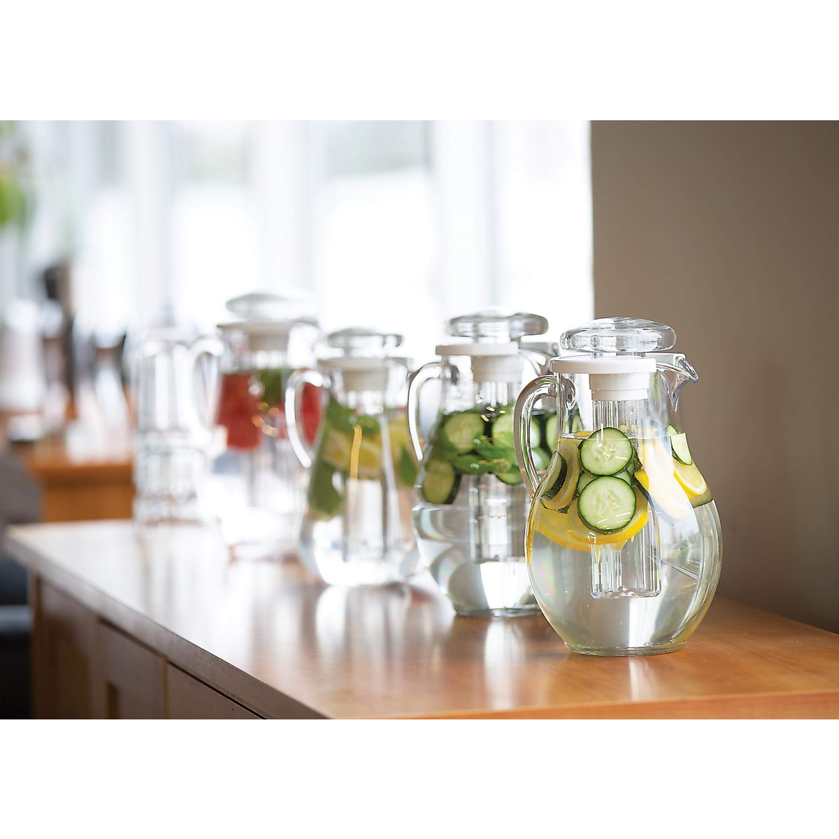 Service Ideas SWP33SB Pitcher, Acrylic, Smooth Body, 3.2 L