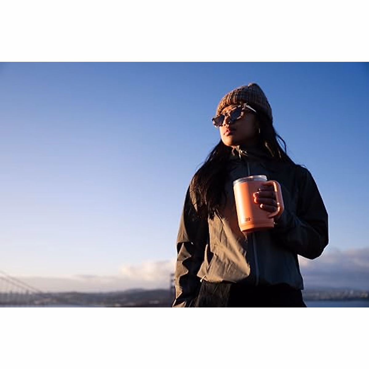 CamelBak Thrive Leak-Proof 32 oz Stainless Steel Mug for Travel, Coffee, Tea, Hot Beverages - Spill Proof Cup-holder, Navy