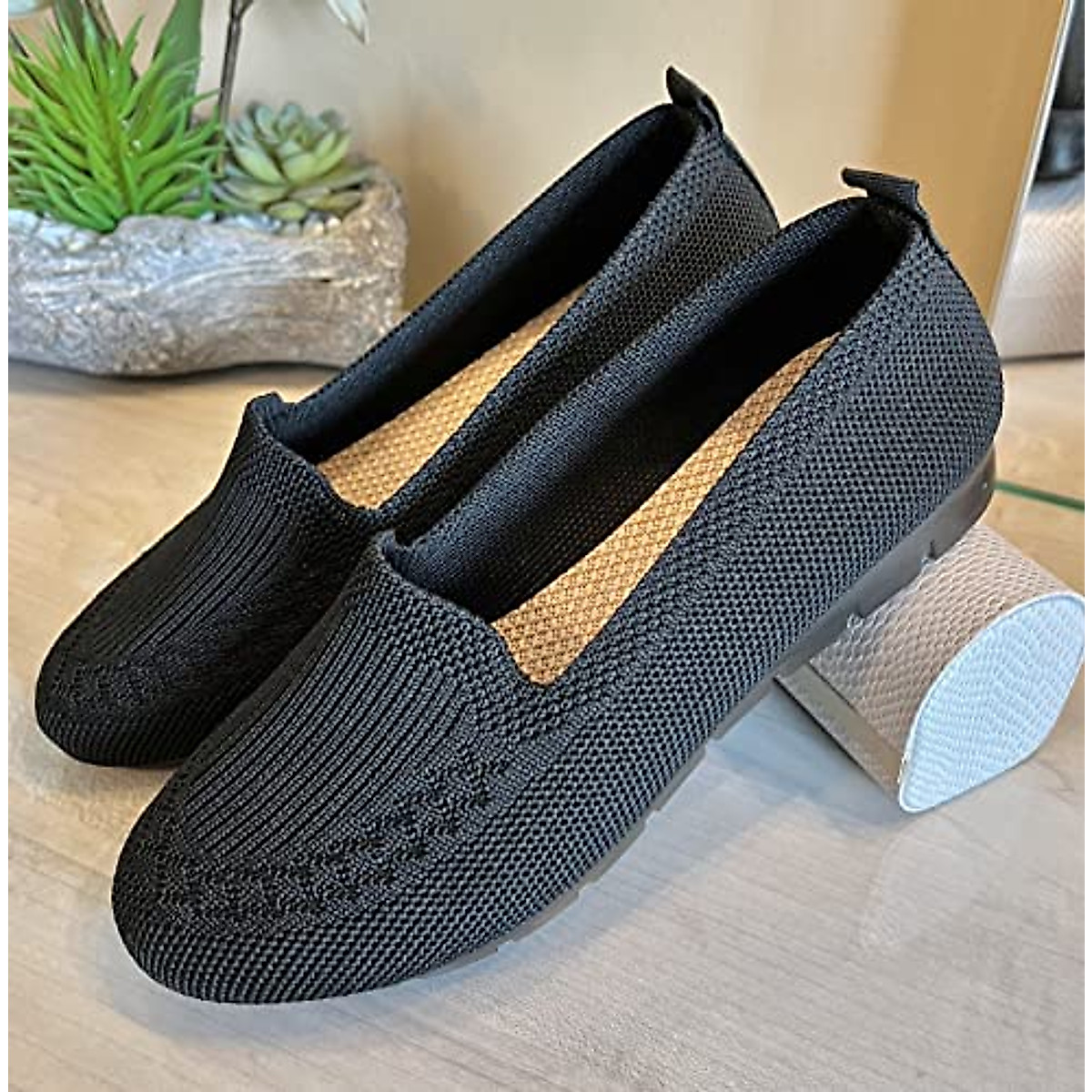 SPATI Women's Knitted Lightweight Comfortable Flat Shoes Loafers Slip On Casual Breathable Mesh Walking Round Toe (Black, Numeric_9)