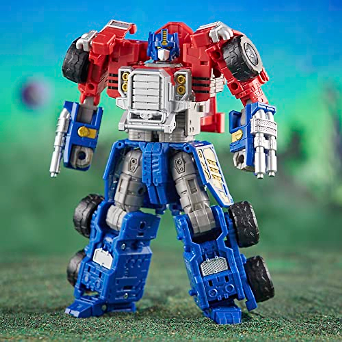 Transformers Toys Legacy Evolution Commander Armada Universe Optimus Prime Toy, 7.5-inch, Action Figure for Boys and Girls Ages 8 and Up