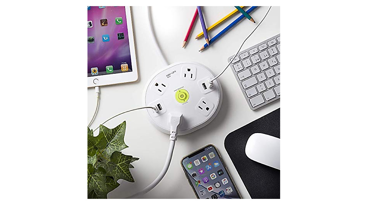 Power Strip Surge Protector Hub with USB and 4 Outlets | Easylife Tech