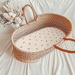 Konssy 2 Pack Muslin Fitted Bassinet Sheets for Baby Girl Boy, Soft Breathable Baby Bassinet Sheets Fit for Baby Bassinets, Cradle, Moses Basket Oval Rectangle Pad/Mattress (Brown,Berry)