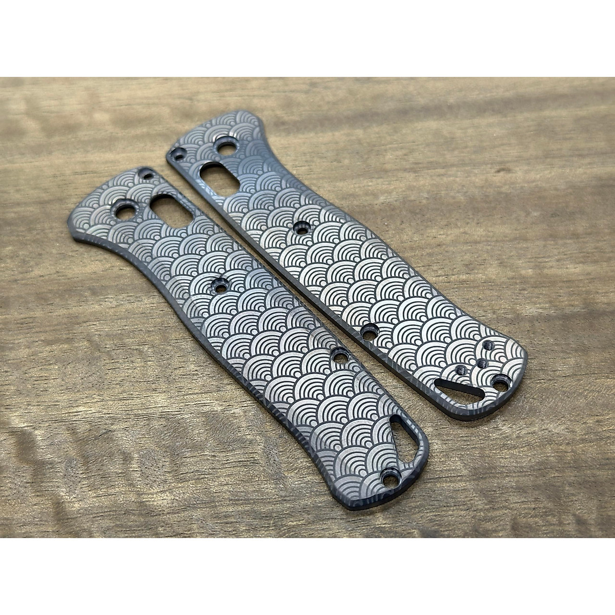 Dark-Ti SEIGAIHA Titanium Scales for Benchmade Bugout 535