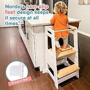 Toddler Kitchen Stools Helper with Adjustable Height and Anti-Slip Protection, Kids Standing Tower with Safety Rail, Kids Montessori Step Stool with Learning Chalkboard, Natural