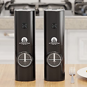Electric Salt and Pepper Grinder Set Battery Powered with Light, Automatic One Hand Operation Pepper Mill with 5 Levels Adjustable Coarseness