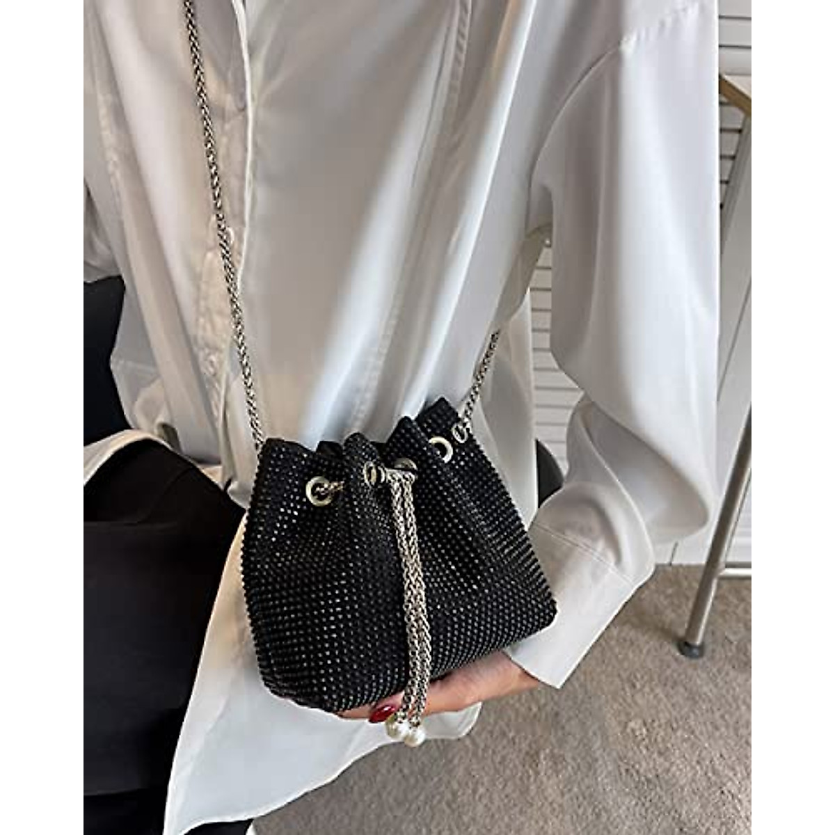 Hyuyikuwol Women Rhinestones Crystal Clutch Drawstring Bucket Bag Mini Evening Bags Crossbody Purses Pearl Pendant Party Prom Wedding Small Shoulder, Black