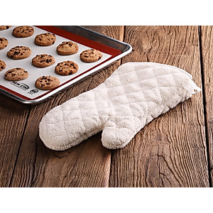 New Star Foodservice 32123 Terry Cloth Oven Mitts, Up to 400F, 13-Inch, Set of 2