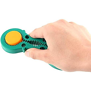 3 in 1 Silicone Multi Opener Bottle Opener Handy Anti-slip Bottle Lid Opener Kitchen Twist Tool Opener for Pop/Beer Bottle Jar
