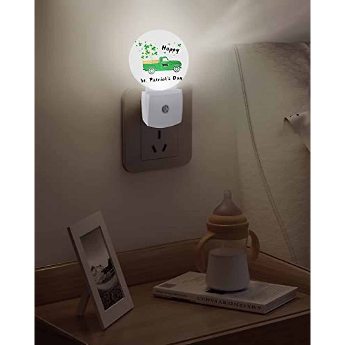 Happy St.Patrick's Day Truck Night Lights Plug into Wall, Irish Clover Green Auto Round LED Lights with Dusk to Dawn Sensor for Bedroom, Bathroom, Hallway, Kitchen, Kids, Home Decor