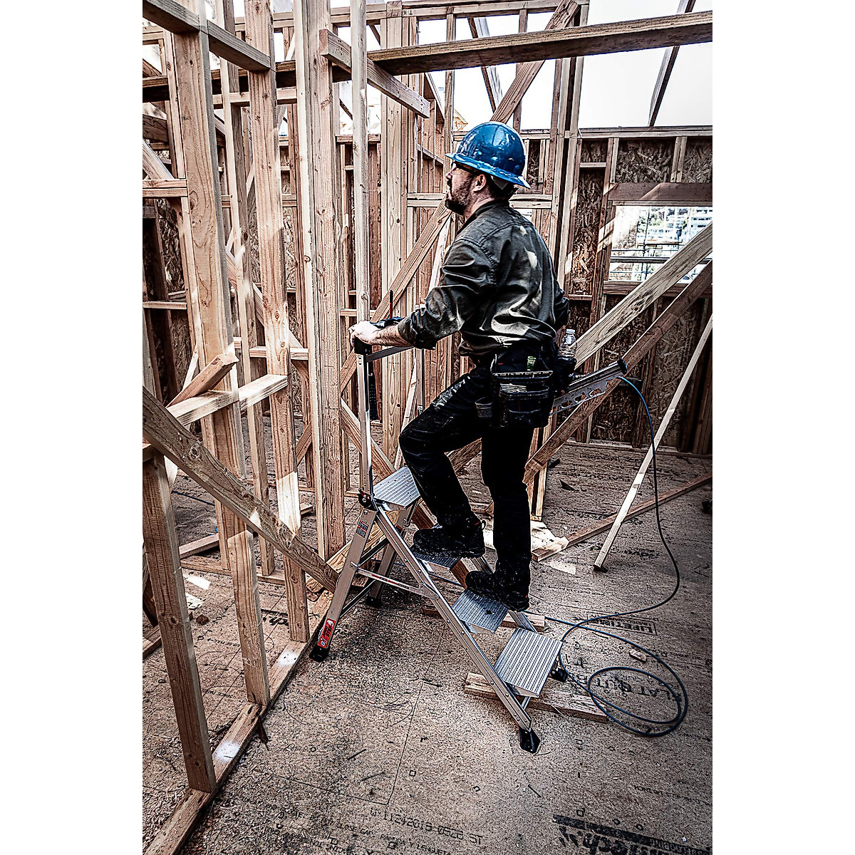 Little Giant Ladders, Jumbo Step, 3-Step, 2 Foot, Step Stool, Aluminum & Little Giant Ladders, Jumbo Step, 4-Step, 3 Foot, Step Stool, Aluminum, Type 1AA, 375 lbs Weight Rating, (11904)