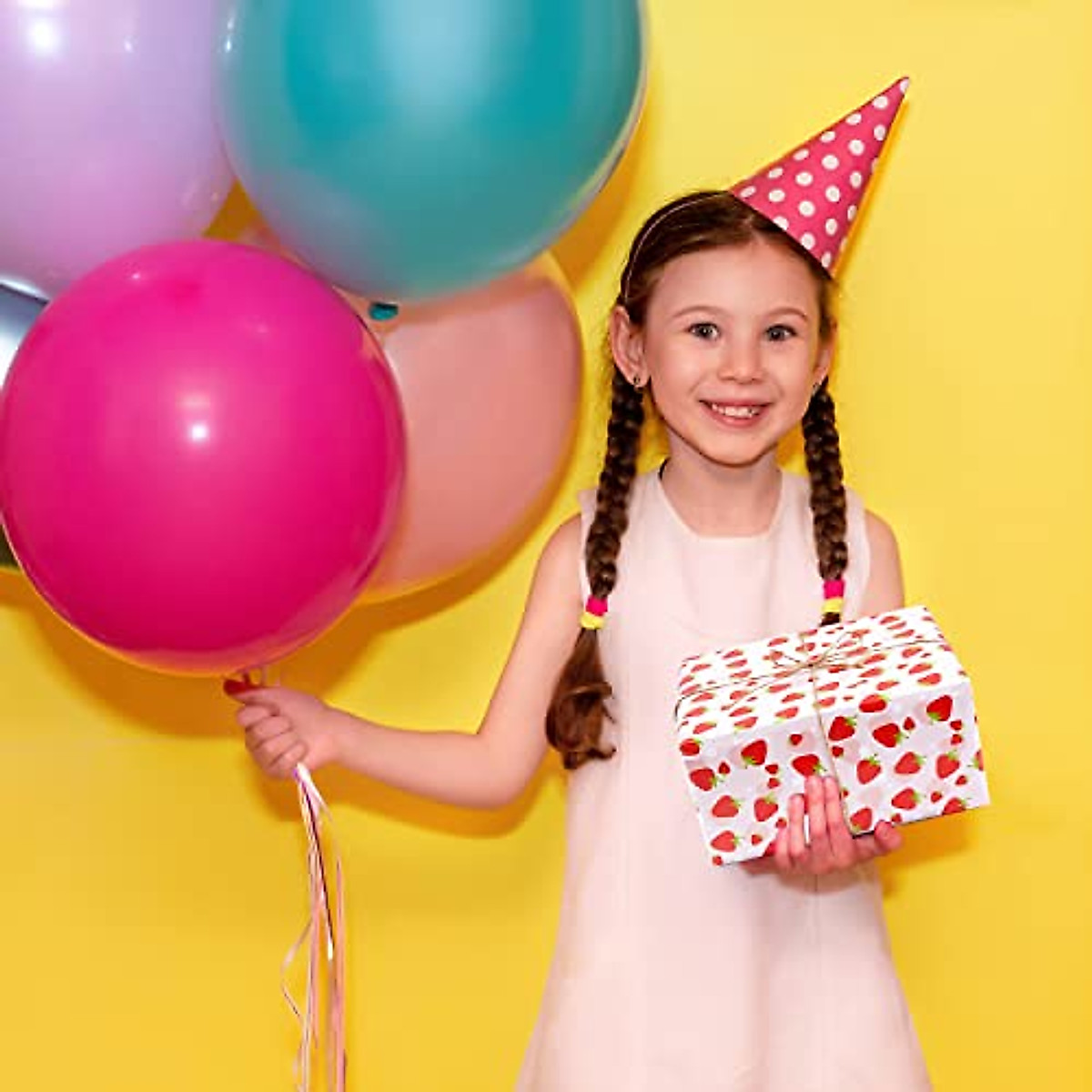 Strawberry Wrapping Paper, 7 Sheets Strawberry Party Gift Wrapping Paper Folded Flat 28 x 20 Inch, Cute Sweet Strawberries Fruity Design Gift Paper for Holiday, Wedding, Baby Shower, Birthday Party