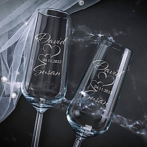 Personalized Wedding Champagne Flutes for Bride and Groom - Set of 2, 9 Designs - Champagne Glasses for Engagement with Names and Date, Interlaced Hearts, Couple's Names Champagne Flutes - D3