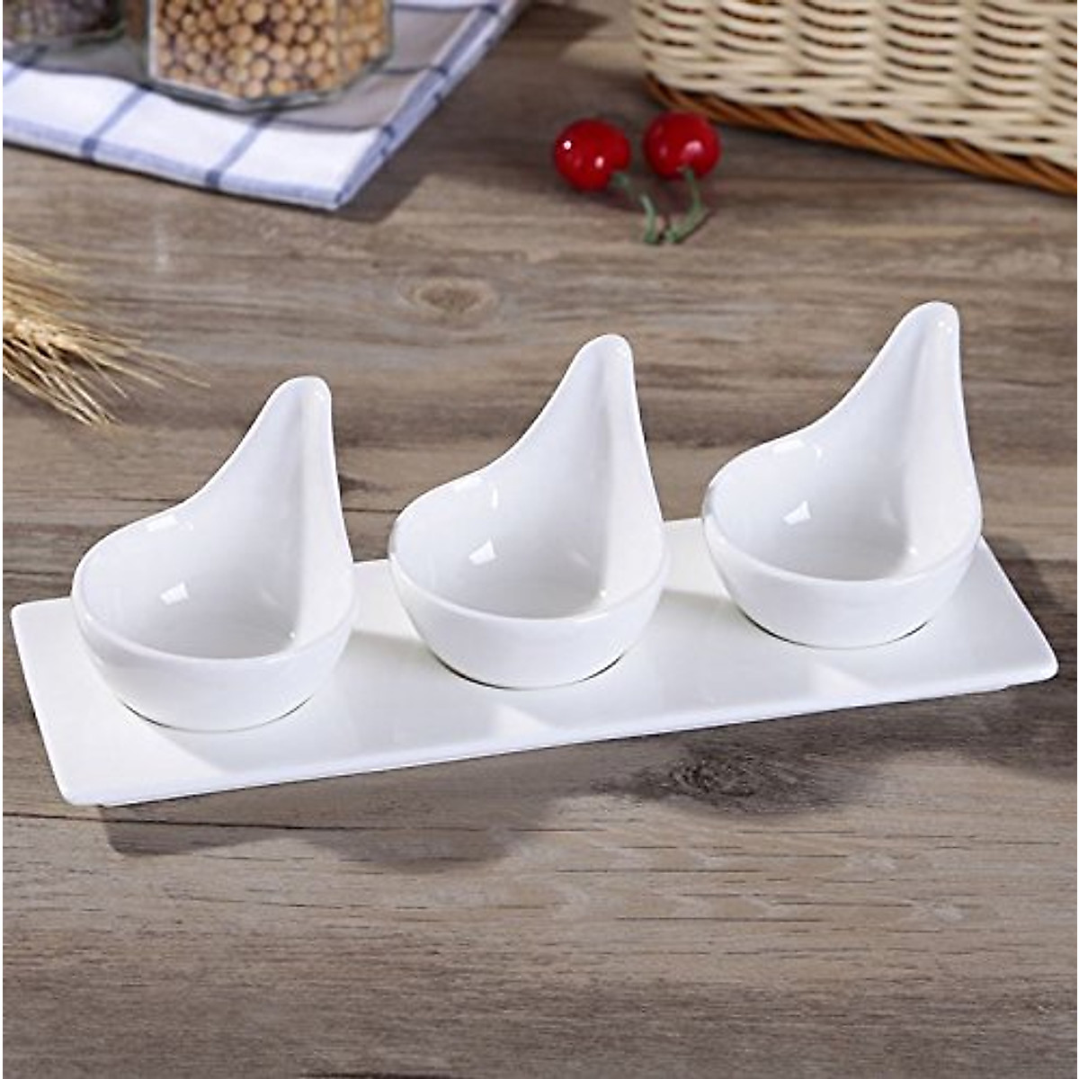 Leoyoubei White Dipping Bowls with Grip Handle,2 oz PorcelainTomato Sauce,Soy,Ketchup,Porcelain Dipping Bowls,Caviar,BBQ,Appetizer Spoon Styl Tableware 2.75",Stackable Ramekins 5 Pack