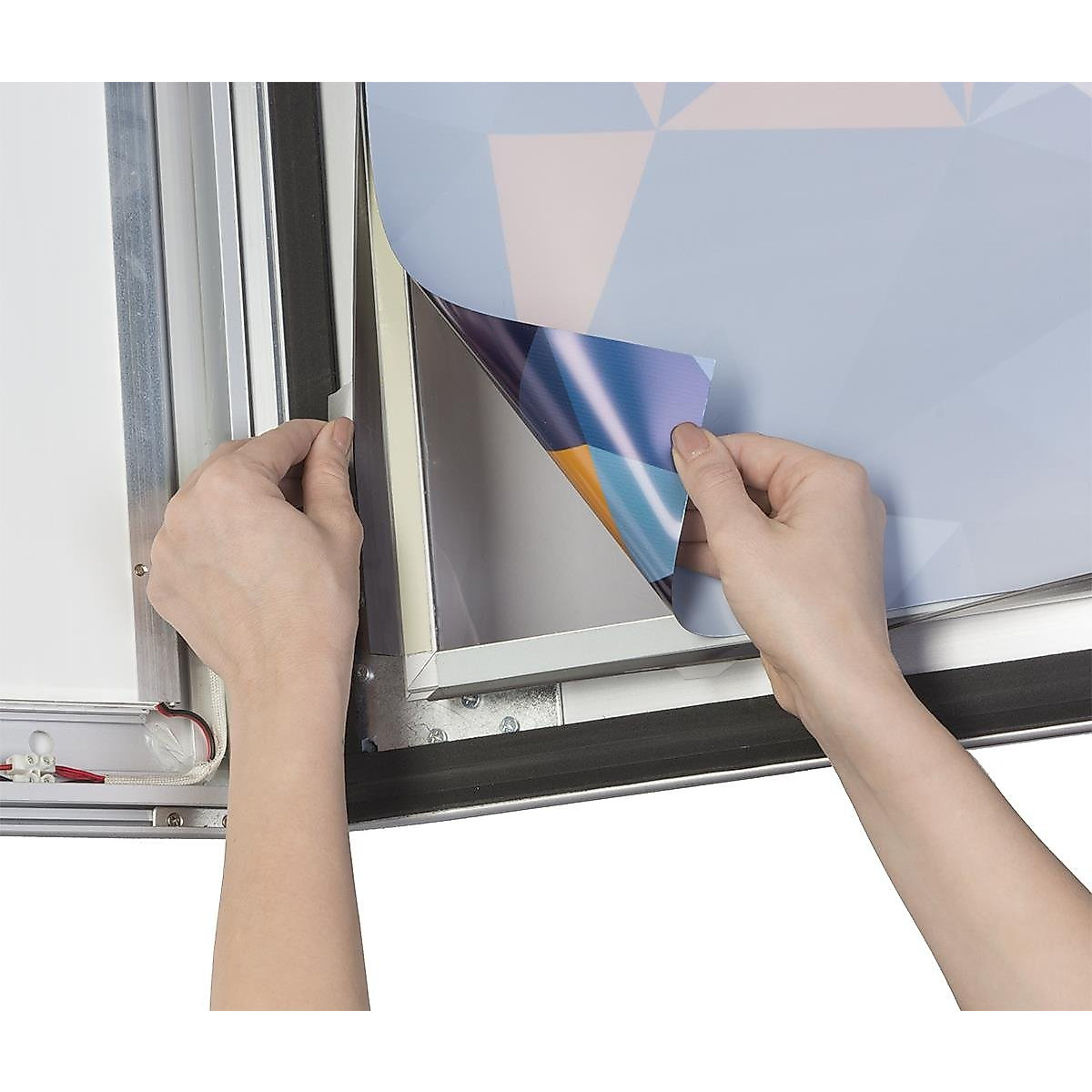 Displays2go 24" x 36" LED Light Box, Indoor/Outdoor, Acrylic Lens, Energy Efficient, Silver (LEDOD2436)