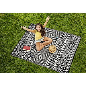 Beverly Rug Aztec Outdoor Rugs 8x10 Waterproof Boho Reversible Plastic Straw Rug Bohemian Outdoor Carpet, Outside Mat for Patio, Camping, Picnic, Porch, Deck, RV, Beach, Pool, Black and White, Texas