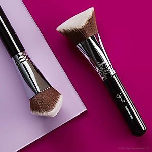 Sigma Beauty Professional 3DHD Max Kabuki Brush - Extra Large Angled Kabuki Makeup Brush with 3 Sides - Foundation Brush & Professional Grade Makeup Brush to Blend Liquid & Cream Products
