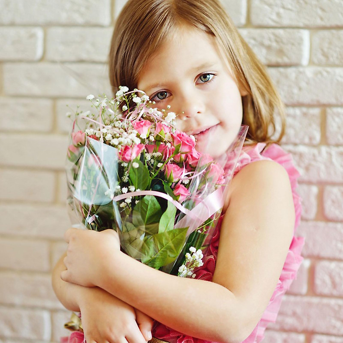 Tytroy 15in Roll Containing FOLDED 30in x 100ft Crystal Clear 2.5mil Gift Wrapping Cellophane Roll Perfect for Fruit/Gift Baskets Treats/Favors Flowers Desserts Xmas Birthday Arts & Crafts Wrapping or Decorations (folded 30in x 100ft)