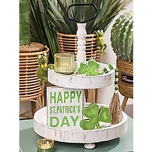 RM ROOMERS St Patrick’s Day Tiered Tray Decor, 4pcs Farmhouses St Patricks Day Table Decor, Irish Theme Wooden Shamrock Signs Table Centerpieces for March, Office, Home