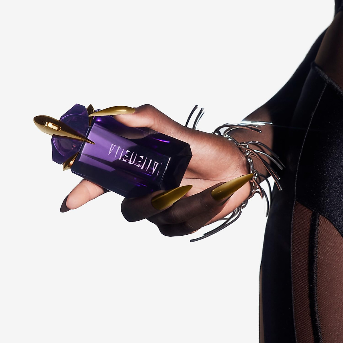 Mugler Alien - Eau de Parfum - Women's Perfume - Floral & Woody - With Jasmine, Wood, and Amber - Long Lasting Fragrance - 2.0 Fl Oz