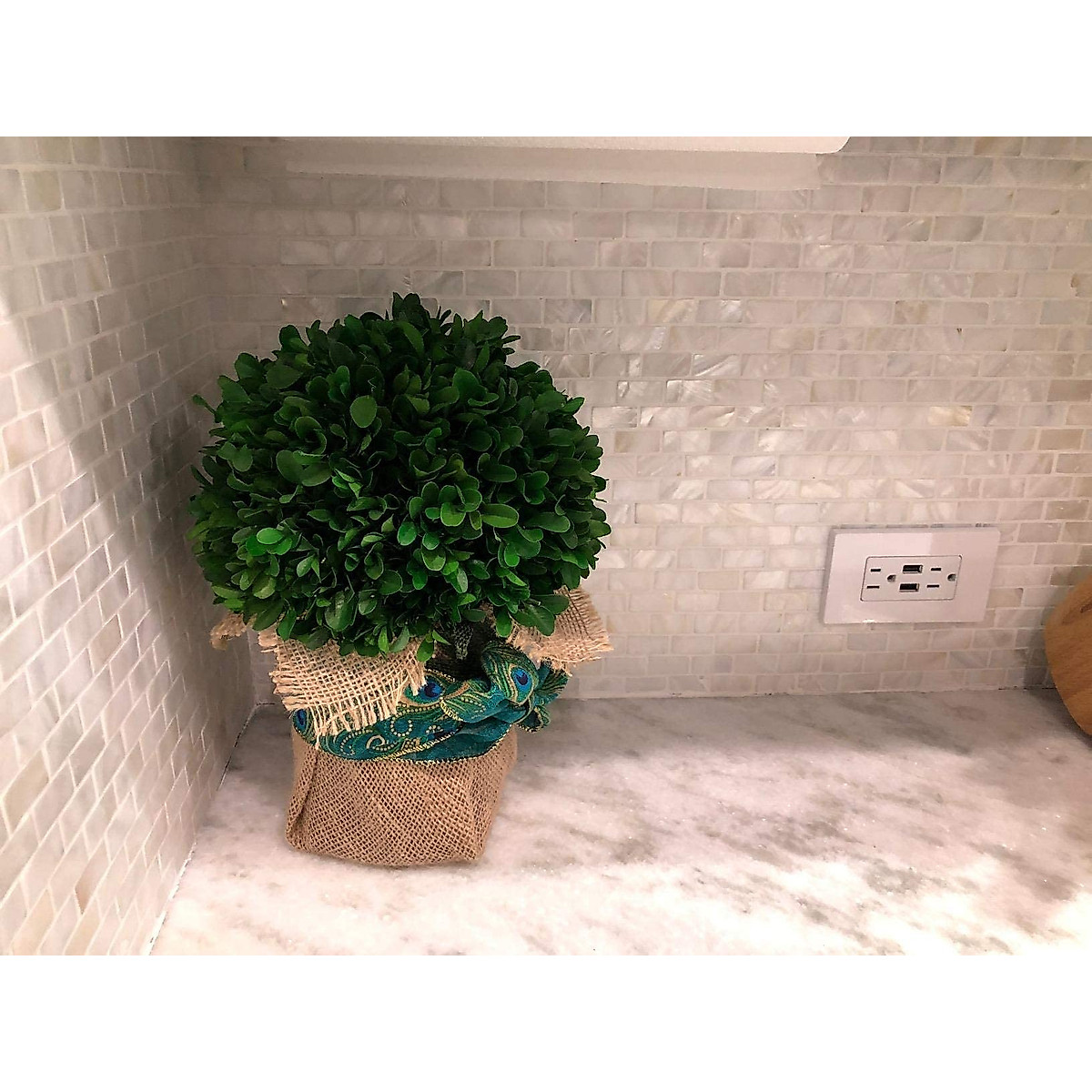 Art3d 10-Piece Mother of Pearl Shell Mosaic Backsplash Tile for Kitchen, Bathroom Walls, Spa Tile, Pool Tile, 12" x 12" White