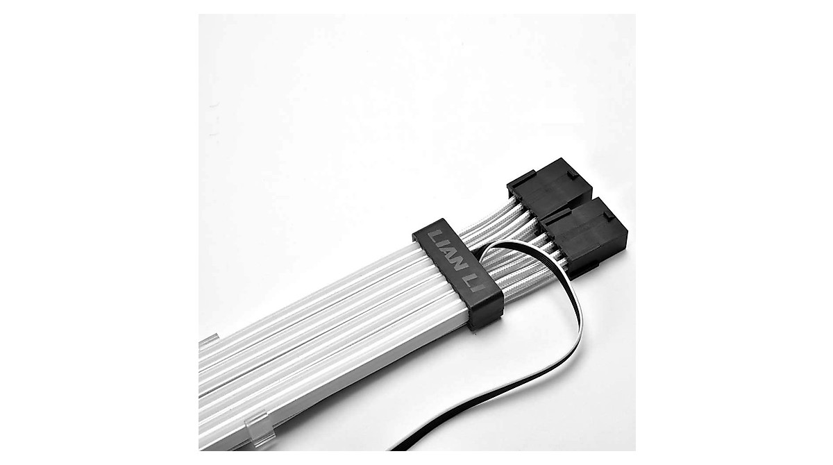 LIAN LI RGB STRIMER Plus 8-PIN Cable for Stunning Builds