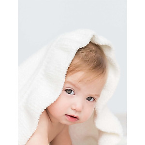 Little Giraffe Dolce Ruffle Baby Blanket 29" x 35", Pink