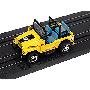 Auto World Xtraction Rally 1979 Jeep CJ-7 (Yellow) HO Scale Slot Car
