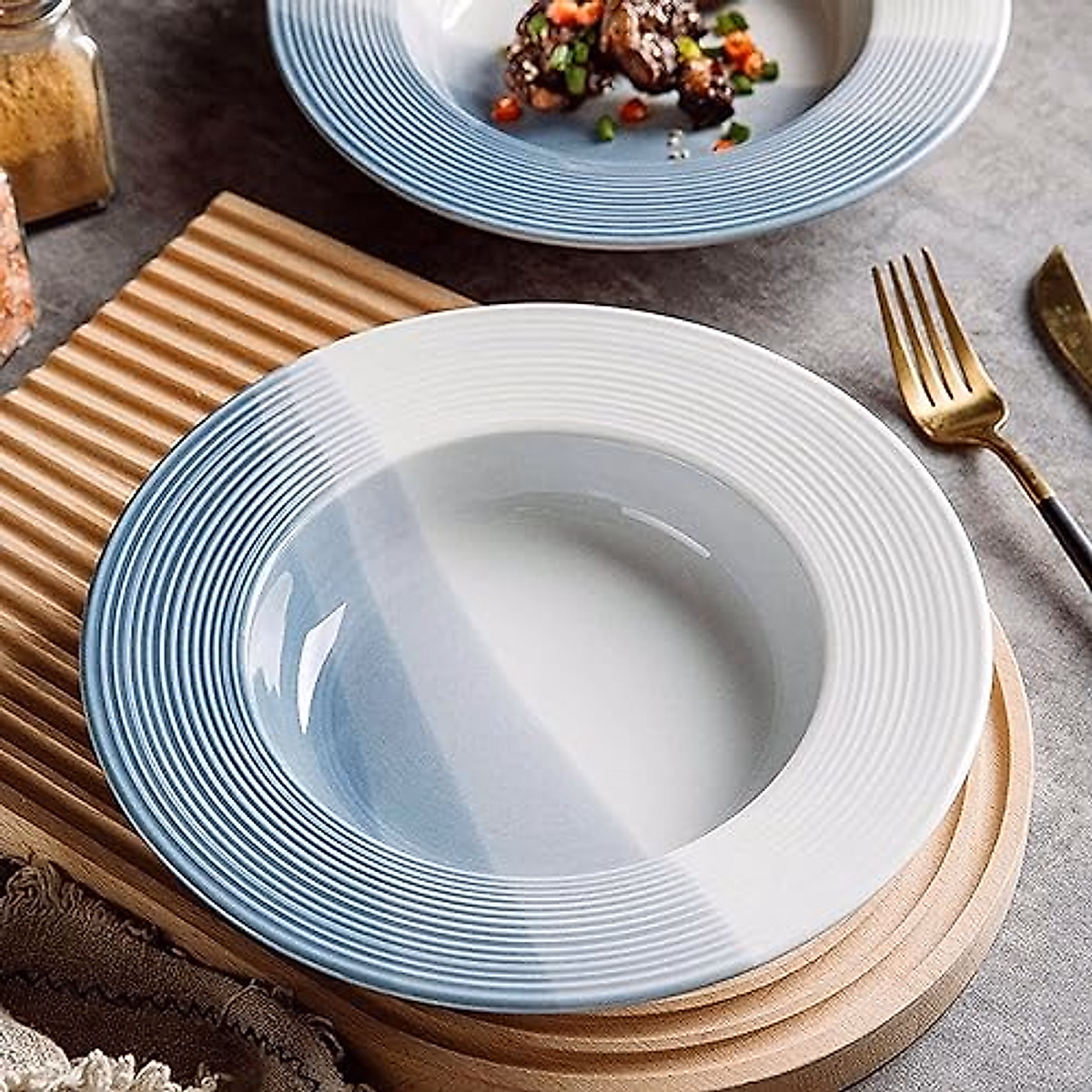 ENESEA Ramen bowl,salad bowl,fruit bowl,ramen bowl,large serving bowls,Large Ceramic Soup Plate with Rim,Large Pasta Salad Bowl,Steak. Microwave and Oven Safe,Dinner Plate-White and blue-23x23x4cm