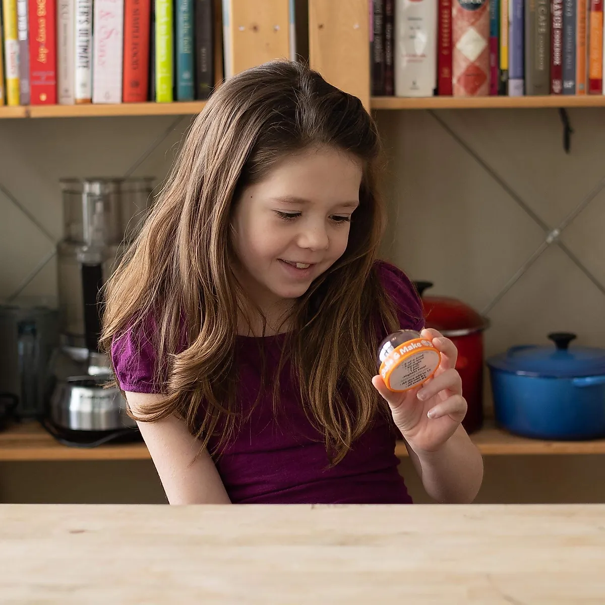 Fat Brain Toys Shake & Make - Dice Games for Ages 6 to 11