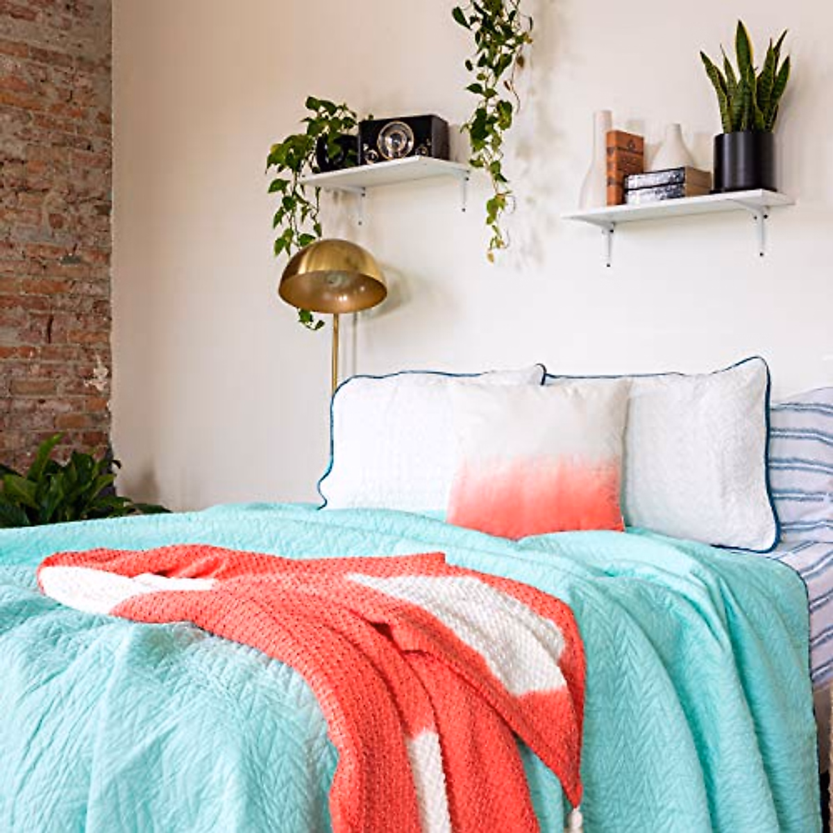 Refinery29 | Ombré Collection | Luxury Decorative Textured Throw Pillows, Ultra Soft with Stylish Modern Chic Design for Home Décor (Pillow, Coral)