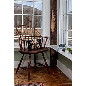 Chandler 4 Corners Artist-Designed Happy Snowman Hand-Hooked Wool Decorative Petite Throw Pillow (8” x 12”)