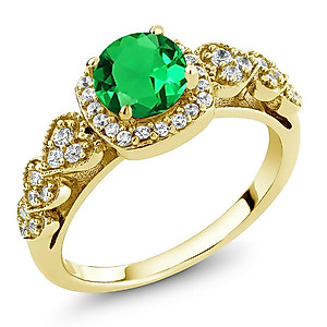 Gem Stone King 18K Yellow Gold Plated Silver Green Simulated Emerald Women Engagement Ring (1.09 Cttw, Round 6MM, Available in size 5, 6, 7, 8, 9)
