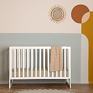 dadada Baby’s 3-in-1 Austin Convertible Crib - Newborn Essentials Baby Bed Fits Standard Crib Mattress - Adjustable Bed Base - White