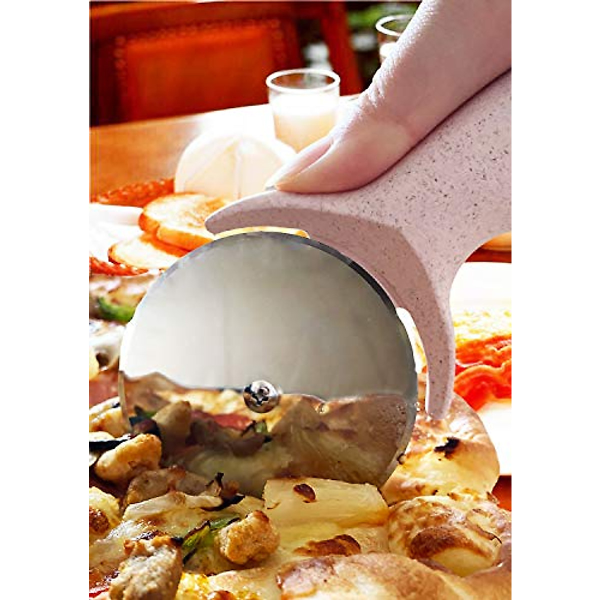HELEERON Pizza Cutter Wheel, Stainless Steel Pizza Cutter with Cover, Super Sharp Pizza Slicer-Dishwasher safe,Smooth Rotating Pizza Wheel Safe with Healthy Material (Pink）