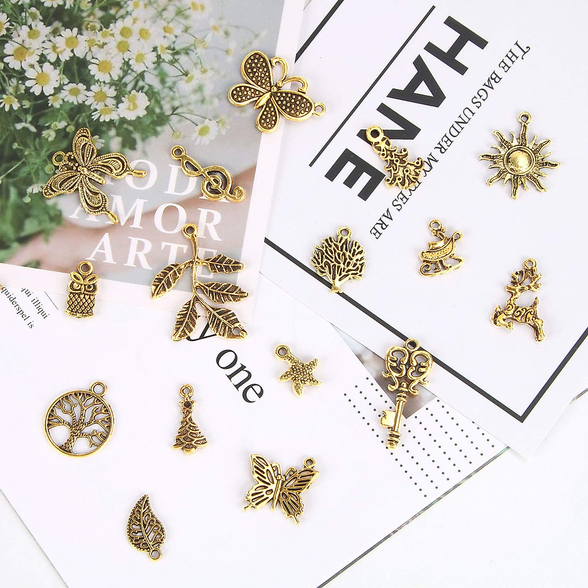 SANNIX 200Pcs Gold Charms Bulk Antique Gold Charms for Jewelry Making Charm Bracelet Necklace Earrings DIY Craft Making