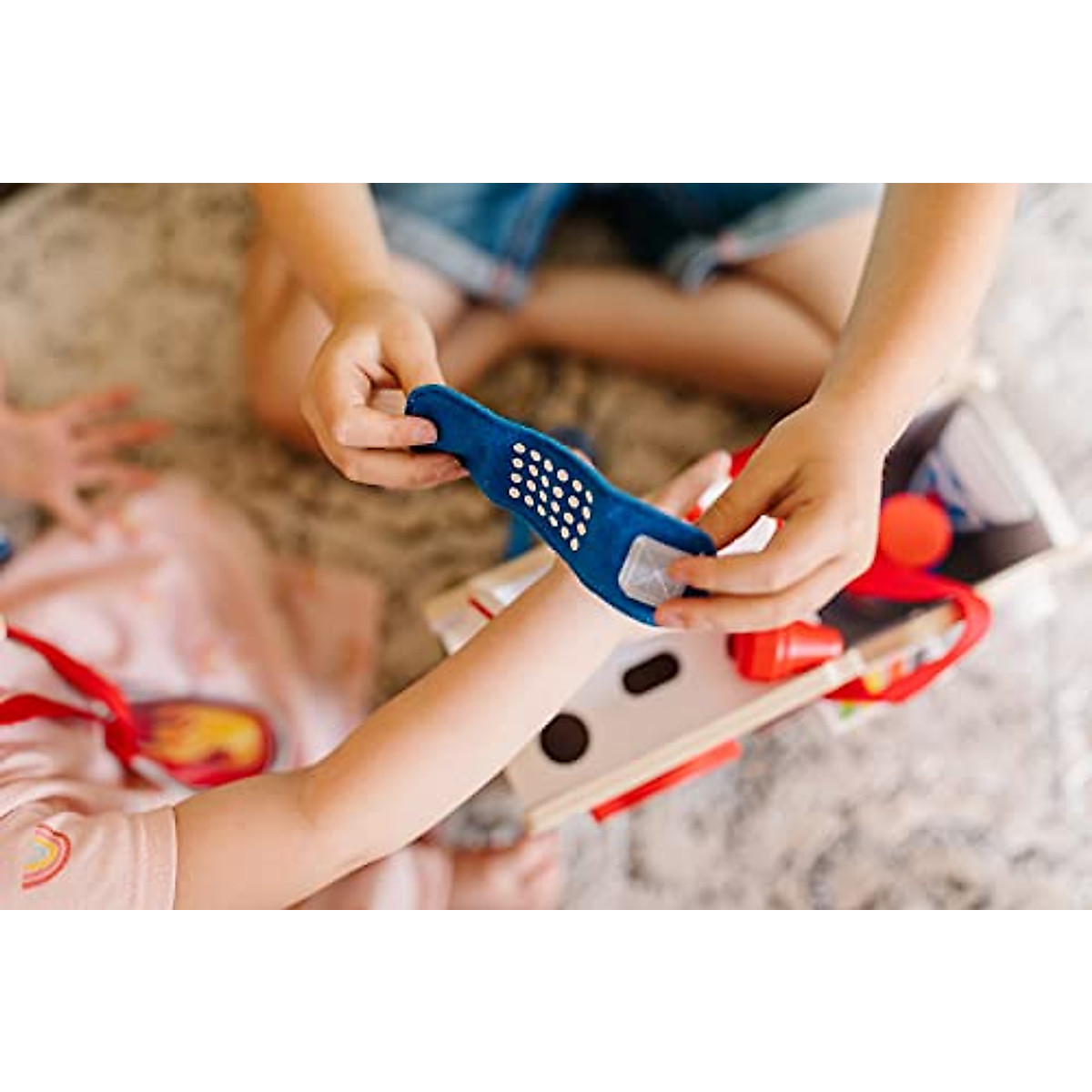 Melissa & Doug PAW Patrol Marshall's Wooden Rescue EMT Caddy (14 Pieces) - PAW Patrol Take-Along Pretend Play First Responder Rescue Kit, PAW Patrol Toddler Toy For Girls And Boys Ages 3+