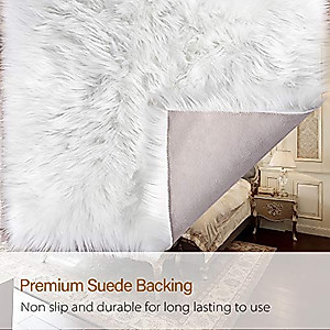 LOCHAS Luxury Super Soft Fluffy Shaggy Seat Cushion Faux Sheepskin Rug for Floor Sofa Chair,Chair Cover Seat Pad Couch Pad Area Carpet, 1.5ft x 1.5ft,White