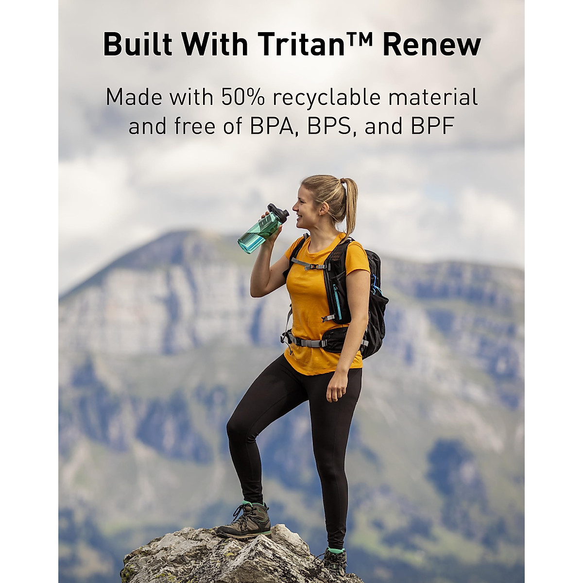 CamelBak Chute Mag BPA Free Water Bottle with Tritan Renew - Magnetic Cap Stows While Drinking, 32oz, Clear