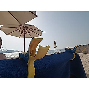 Multifunctional Clips Tuuli, Set of 4 Clothes Beach Towel Pegs, Design Pink Shark and Dolphin