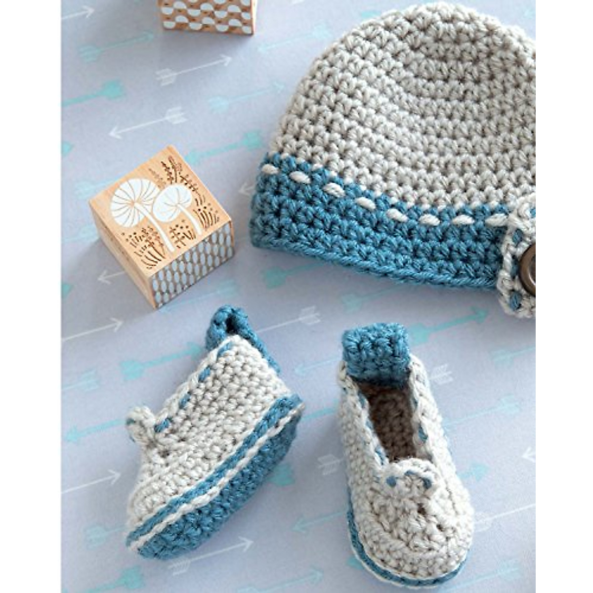 Infant Boots & Hats: 6 Charming Baby Sets-12 Stylish Baby Crochet Designs for Boys & Girls