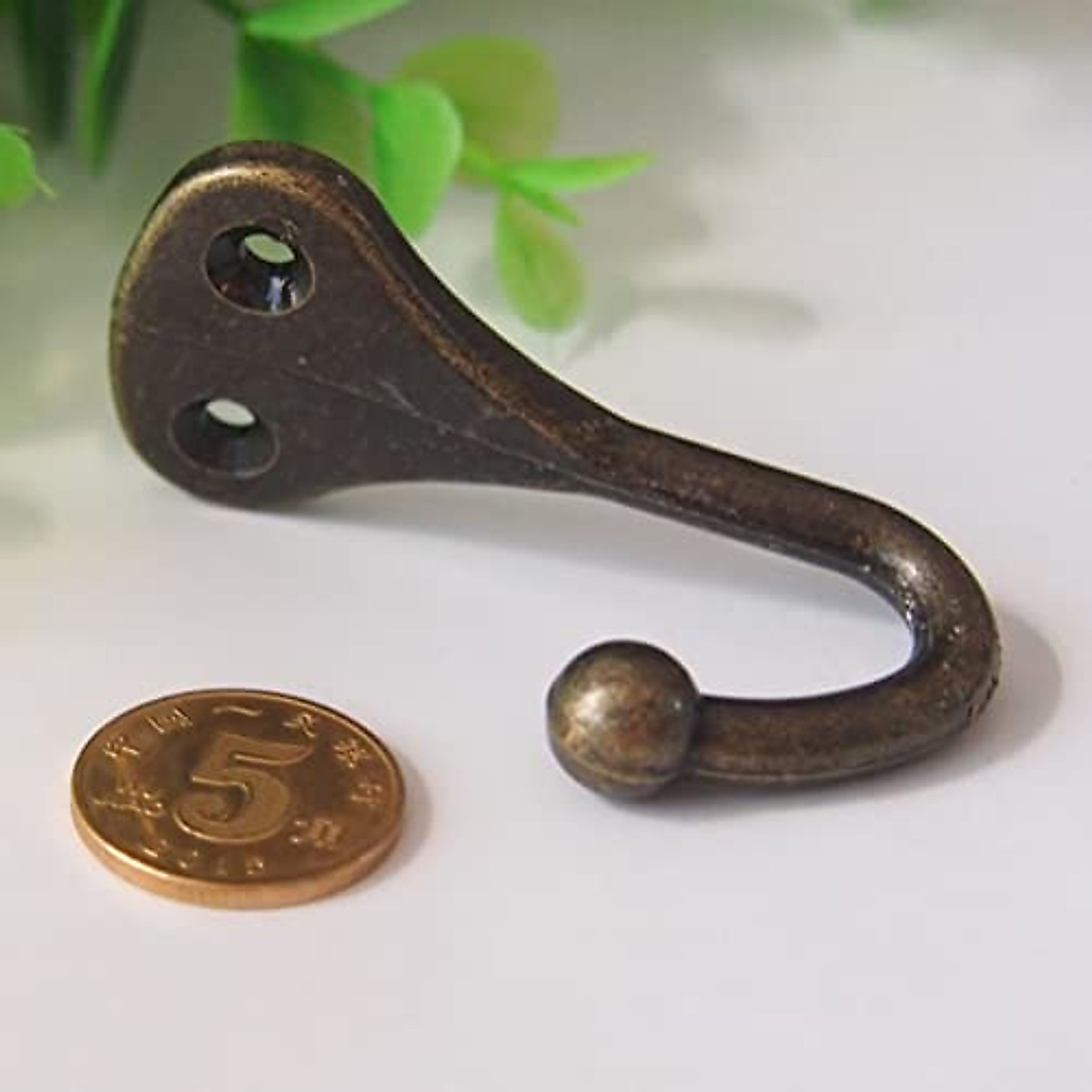 4Pcs Rustic Coat Hooks Single Prong Hanger Wall Vintage Hooks Zinc Alloy Hooks Curtain Tieback Hooks Bedroom Clothes Hooks with Screws for Key Towel Scarf Bag Bronze