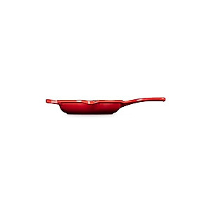 Le Creuset Enameled Cast Iron Signature Iron Handle Skillet, 6.33" (1/2 qt.), Cerise