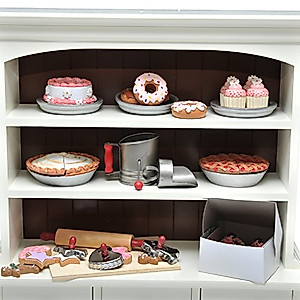The Queen's Treasures 18 Inch Doll Bakery Food Accessories, 4 Mini Cupcakes and Party Cake with 2 Bakery Boxes,Compatible with American Girl Furniture